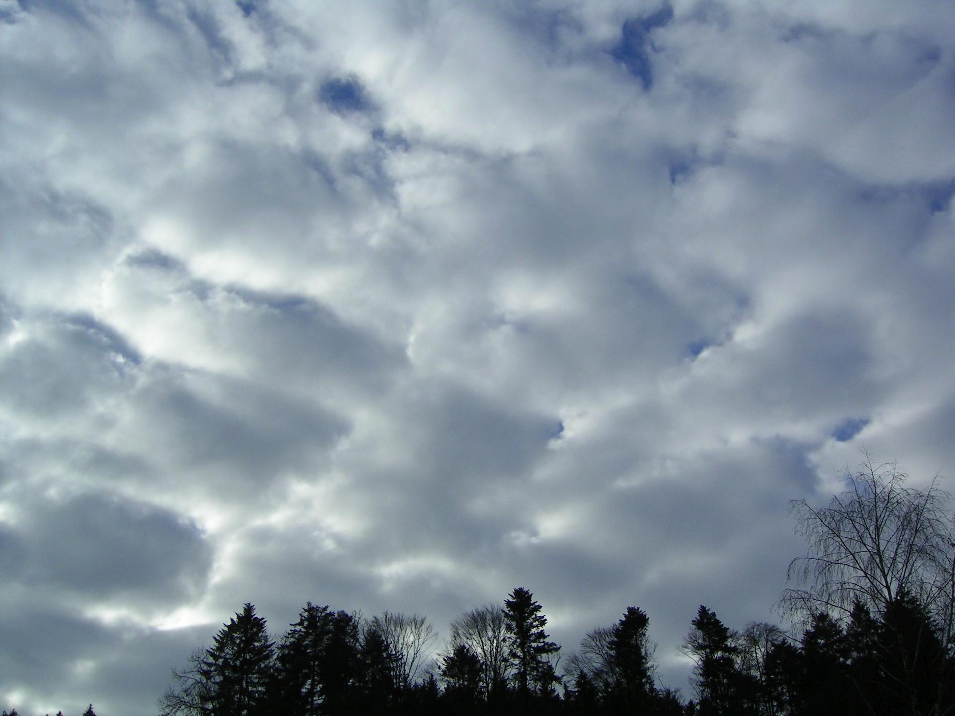 Wolkenatlas: 10 WMO-Wolkenarten mit Bildern bestimmen - Wetterkurs ...
